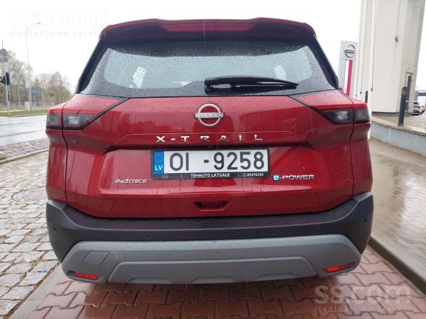 Sarkans Nissan X-Trail 2026 Daugavpils, ar dzinēja tilpumu 1.50 L un nobraukumu 3 tūkst. km par 39773 €, foto 5 vietnē AUTOMOTO.COM.LV