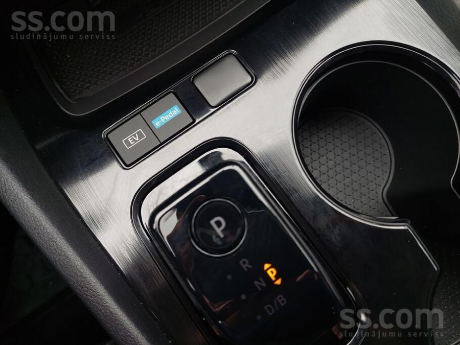 Sarkans Nissan X-Trail 2026 Daugavpils, ar dzinēja tilpumu 1.50 L un nobraukumu 3 tūkst. km par 39773 €, foto 22 vietnē AUTOMOTO.COM.LV