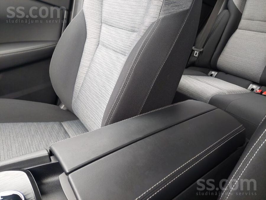 Sarkans Nissan X-Trail 2026 Daugavpils, ar dzinēja tilpumu 1.50 L un nobraukumu 3 tūkst. km par 39773 €, foto 24 vietnē AUTOMOTO.COM.LV