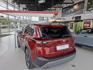 Sarkans Nissan X-Trail 2026 Viļņa, ar dzinēja tilpumu 0.00 L un nobraukumu 0 tūkst. km par 40900 €, foto 5 vietnē AUTOMOTO.COM.LV