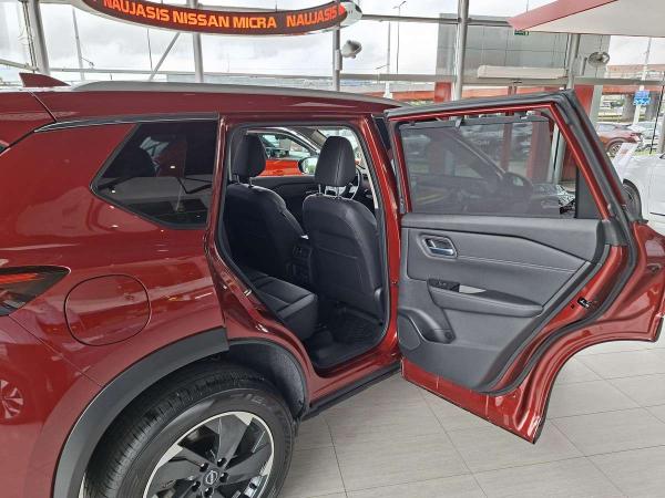 Red Nissan X-Trail 2026 in Vilnius, with an engine capacity of 0.00 L and mileage of 0 thousand km for 40900 €, photo 7 on AUTOMOTO.COM.LV