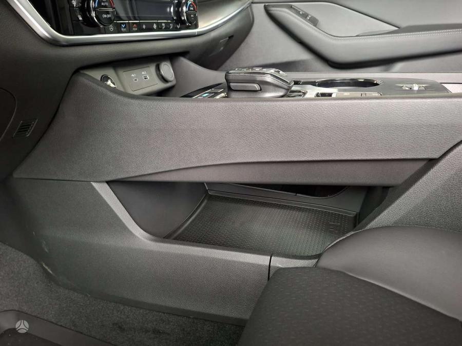 Sarkans Nissan X-Trail 2026 Viļņa, ar dzinēja tilpumu 0.00 L un nobraukumu 0 tūkst. km par 40900 €, foto 28 vietnē AUTOMOTO.COM.LV