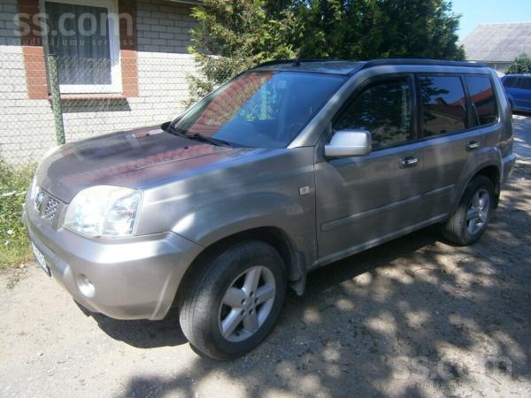 Nissan X-Trail 2007 Jēkabpils, ar dzinēja tilpumu 2.20 L un nobraukumu 380 tūkst. km par 2450 €, foto 3 vietnē AUTOMOTO.COM.LV