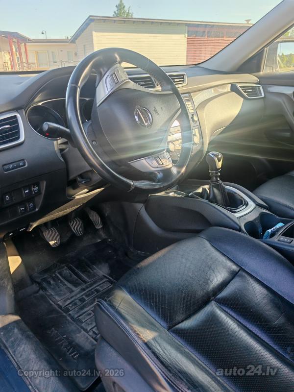 Nissan X-Trail 2016 in Tallinn, with an engine capacity of 1.60 L and mileage of 264 thousand km for 4850 €, photo 7 on AUTOMOTO.COM.LV