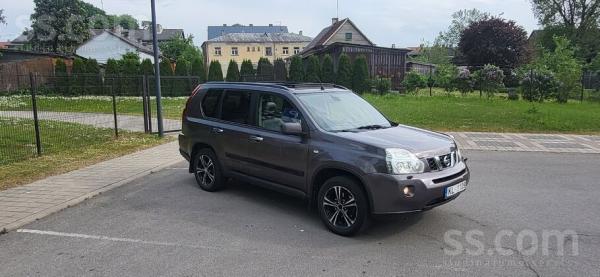 Violets Nissan X-Trail 2007 Tukums, ar dzinēja tilpumu 2.00 L un nobraukumu 394 tūkst. km par 2490 €, foto 3 vietnē AUTOMOTO.COM.LV