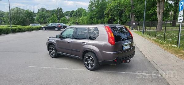 Violets Nissan X-Trail 2007 Tukums, ar dzinēja tilpumu 2.00 L un nobraukumu 394 tūkst. km par 2490 €, foto 6 vietnē AUTOMOTO.COM.LV