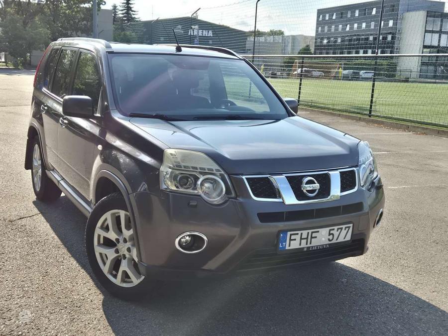 Violets Nissan X-Trail 2011 Kauņa, ar dzinēja tilpumu 2.00 L un nobraukumu 307 tūkst. km par 7000 €, foto 1 vietnē AUTOMOTO.COM.LV