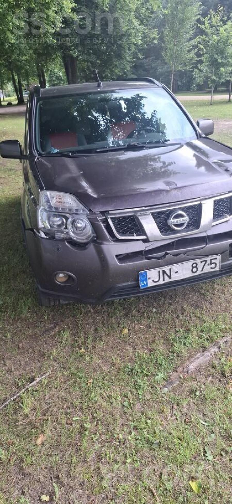 Violets Nissan X-Trail 2011 Rēzekne, ar dzinēja tilpumu 2.00 L un nobraukumu 678 tūkst. km par 3500 €, foto 1 vietnē AUTOMOTO.COM.LV