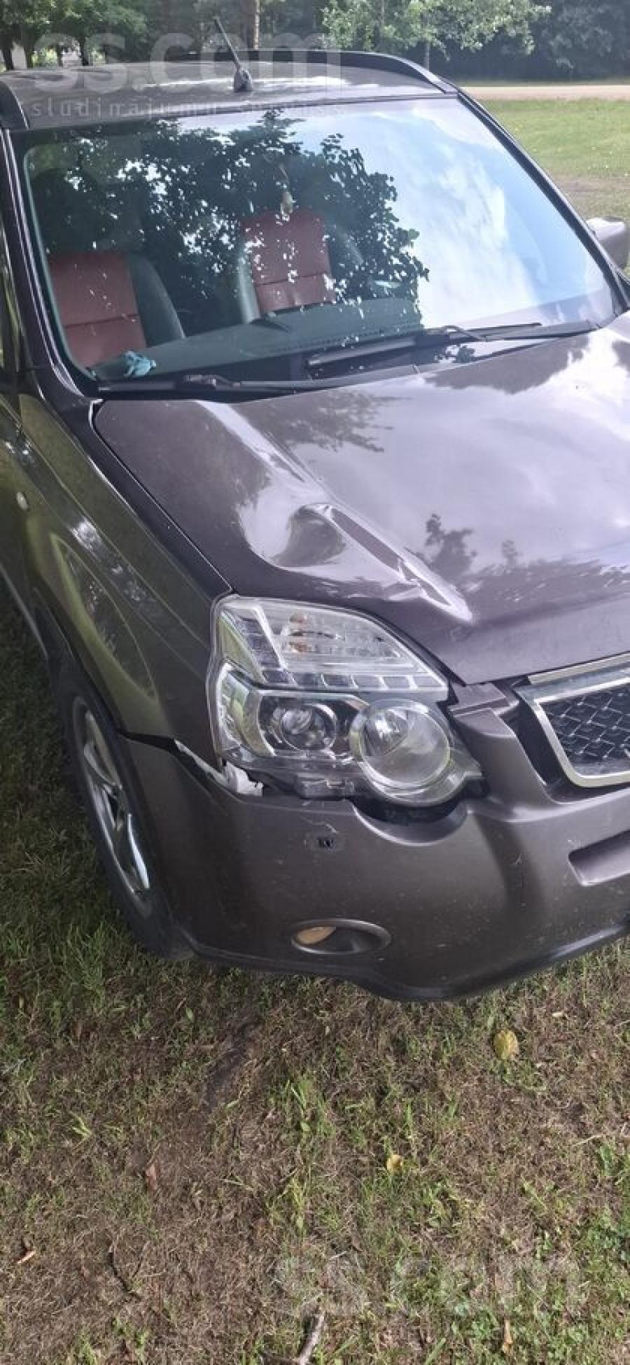 Violets Nissan X-Trail 2011 Rēzekne, ar dzinēja tilpumu 2.00 L un nobraukumu 678 tūkst. km par 3500 €, foto 3 vietnē AUTOMOTO.COM.LV