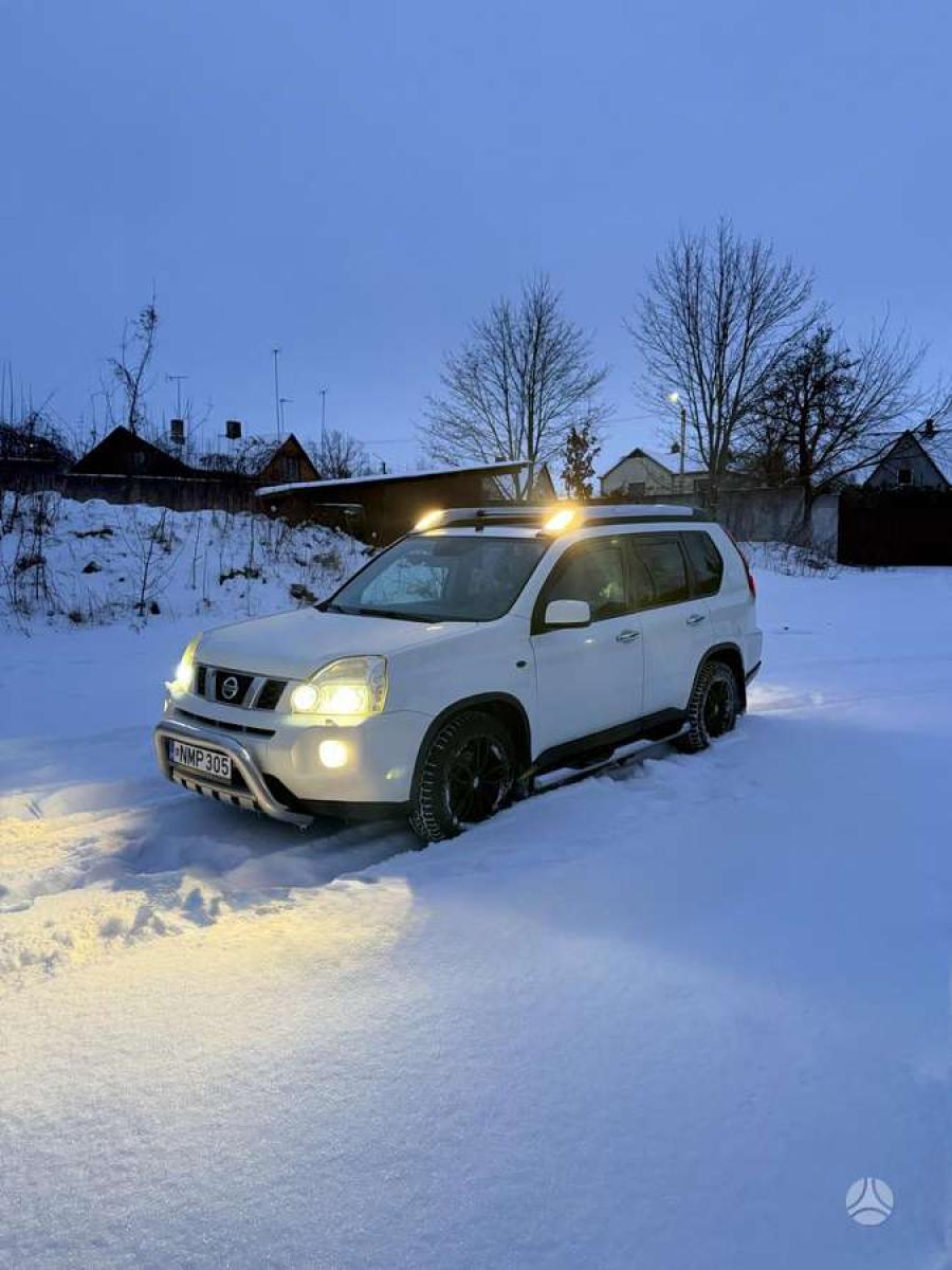 Balts Nissan X-Trail 2008 Panevēža, ar dzinēja tilpumu 2.00 L un nobraukumu 418 tūkst. km par 4400 €, foto 6 vietnē AUTOMOTO.COM.LV