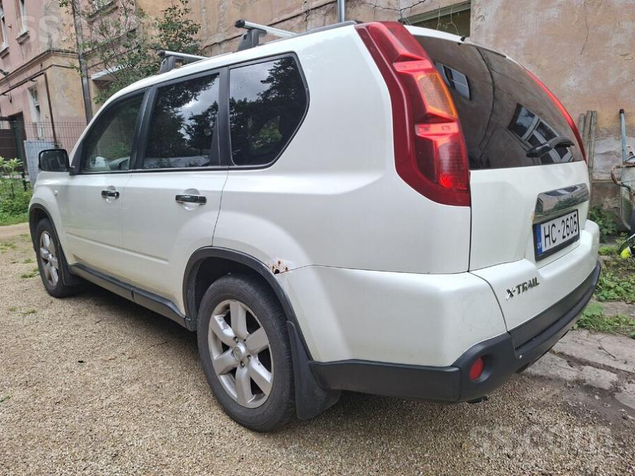 Balts Nissan X-Trail 2008 Rīga, ar dzinēja tilpumu 2.50 L un nobraukumu 304 tūkst. km par 1900 €, foto 6 vietnē AUTOMOTO.COM.LV