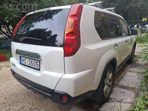 Balts Nissan X-Trail 2008 Rīga, ar dzinēja tilpumu 2.50 L un nobraukumu 304 tūkst. km par 1900 €, foto 8 vietnē AUTOMOTO.COM.LV