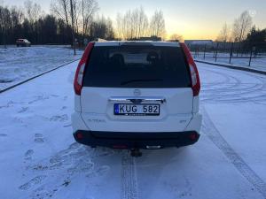 White Nissan X-Trail 2011 in Kaunas, with an engine capacity of 2.00 L and mileage of 285 thousand km for 4500 €, photo 8 on AUTOMOTO.COM.LV