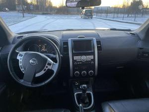White Nissan X-Trail 2011 in Kaunas, with an engine capacity of 2.00 L and mileage of 285 thousand km for 4500 €, photo 10 on AUTOMOTO.COM.LV