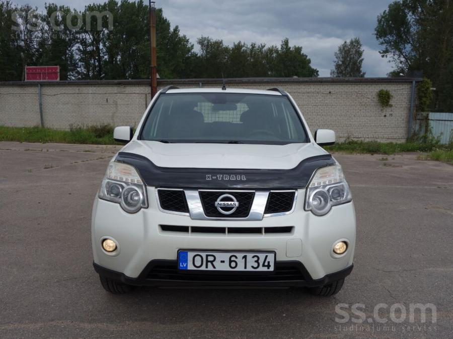 Balts Nissan X-Trail 2011 Rīga, ar dzinēja tilpumu 2.00 L un nobraukumu 235 tūkst. km par 6550 €, foto 4 vietnē AUTOMOTO.COM.LV