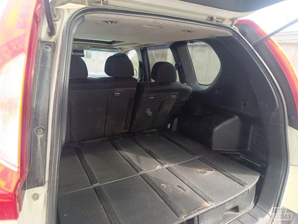 White Nissan X-Trail 2012 in Vilnius, with an engine capacity of 2.00 L and mileage of 280 thousand km for 5300 €, photo 8 on AUTOMOTO.COM.LV