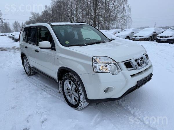 Balts Nissan X-Trail 2012 Talsi, ar dzinēja tilpumu 2.00 L un nobraukumu 282 tūkst. km par 8970 €, foto 3 vietnē AUTOMOTO.COM.LV