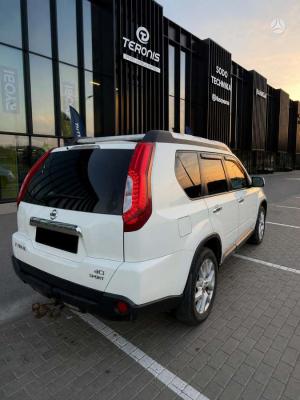 Balts Nissan X-Trail 2012 Viļņa, ar dzinēja tilpumu 2.00 L un nobraukumu 270 tūkst. km par 4999 €, foto 4 vietnē AUTOMOTO.COM.LV