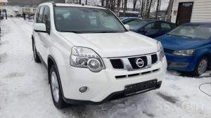 White Nissan X-Trail 2013 in Riga, with an engine capacity of 2.00 L and mileage of 199 thousand km for 6900 €, photo 2 on AUTOMOTO.COM.LV