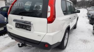 White Nissan X-Trail 2013 in Riga, with an engine capacity of 2.00 L and mileage of 199 thousand km for 6900 €, photo 7 on AUTOMOTO.COM.LV