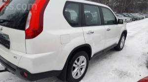 White Nissan X-Trail 2013 in Riga, with an engine capacity of 2.00 L and mileage of 199 thousand km for 6900 €, photo 8 on AUTOMOTO.COM.LV