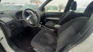 White Nissan X-Trail 2013 in Riga, with an engine capacity of 2.00 L and mileage of 199 thousand km for 6900 €, photo 12 on AUTOMOTO.COM.LV