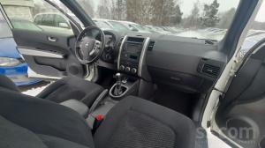White Nissan X-Trail 2013 in Riga, with an engine capacity of 2.00 L and mileage of 199 thousand km for 6900 €, photo 22 on AUTOMOTO.COM.LV