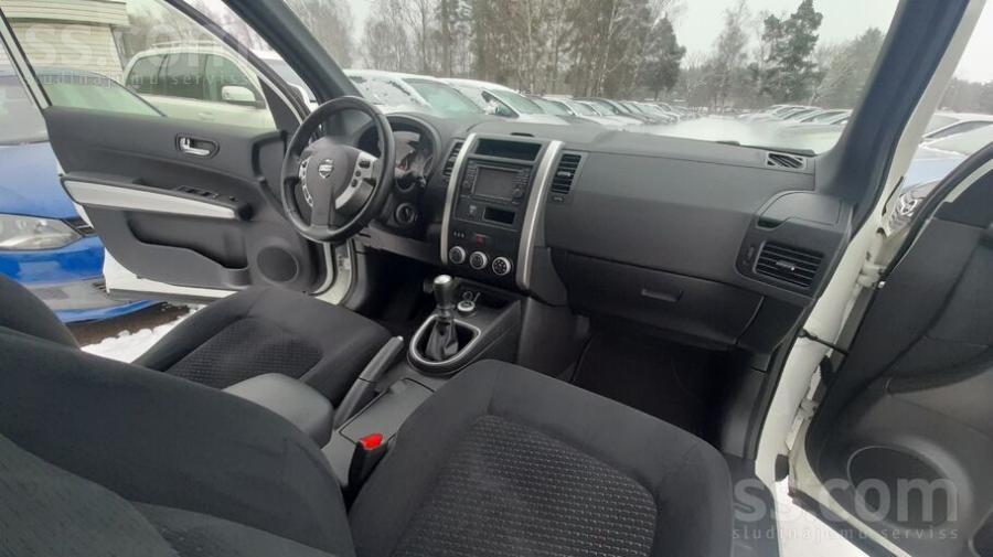 White Nissan X-Trail 2013 in Riga, with an engine capacity of 2.00 L and mileage of 199 thousand km for 6900 €, photo 22 on AUTOMOTO.COM.LV