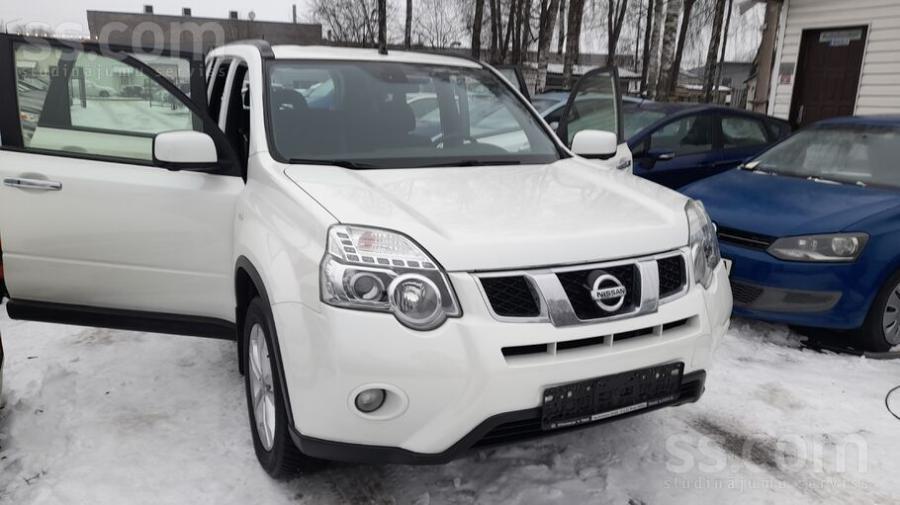 White Nissan X-Trail 2013 in Riga, with an engine capacity of 2.00 L and mileage of 199 thousand km for 6900 €, photo 29 on AUTOMOTO.COM.LV
