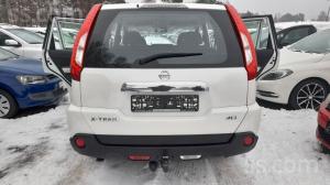 White Nissan X-Trail 2013 in Riga, with an engine capacity of 2.00 L and mileage of 199 thousand km for 6900 €, photo 33 on AUTOMOTO.COM.LV