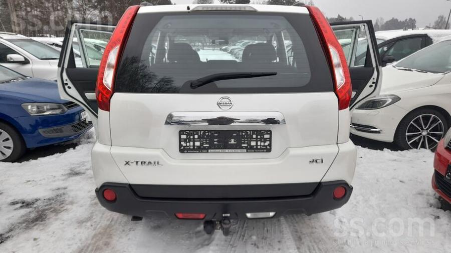 White Nissan X-Trail 2013 in Riga, with an engine capacity of 2.00 L and mileage of 199 thousand km for 6900 €, photo 33 on AUTOMOTO.COM.LV