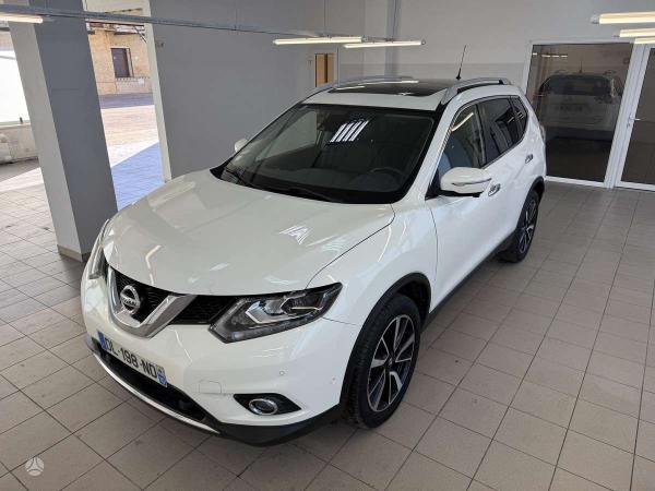 White Nissan X-Trail 2014 in Alytus, with an engine capacity of 1.60 L and mileage of 309 thousand km for 7900 €, photo 1 on AUTOMOTO.COM.LV