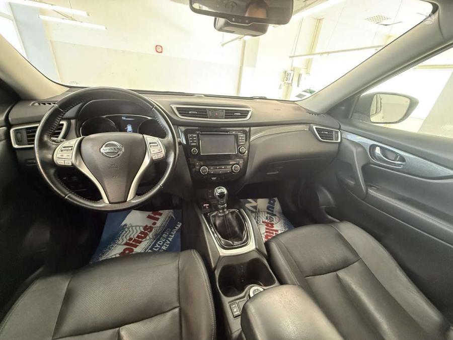 White Nissan X-Trail 2014 in Alytus, with an engine capacity of 1.60 L and mileage of 309 thousand km for 7900 €, photo 12 on AUTOMOTO.COM.LV