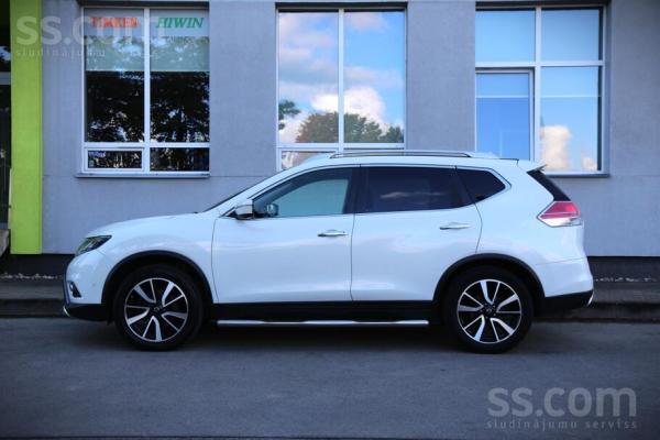White Nissan X-Trail 2015 in Riga, with an engine capacity of 1.60 L and mileage of 0 thousand km for 7995 €, photo 2 on AUTOMOTO.COM.LV