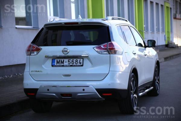 White Nissan X-Trail 2015 in Riga, with an engine capacity of 1.60 L and mileage of 0 thousand km for 7995 €, photo 6 on AUTOMOTO.COM.LV