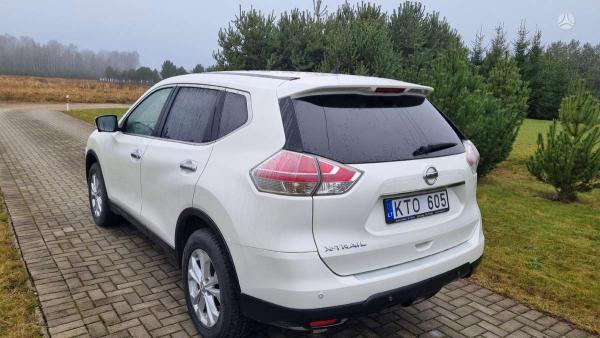 Balts Nissan X-Trail 2015 Radviliškis, ar dzinēja tilpumu 1.60 L un nobraukumu 156 tūkst. km par 8700 €, foto 4 vietnē AUTOMOTO.COM.LV