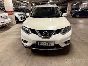 White Nissan X-Trail 2015 in Riga, with an engine capacity of 1.60 L and mileage of 173 thousand km for 9500 €, photo 2 on AUTOMOTO.COM.LV