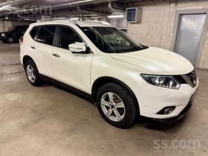 White Nissan X-Trail 2015 in Riga, with an engine capacity of 1.60 L and mileage of 173 thousand km for 9500 €, photo 3 on AUTOMOTO.COM.LV