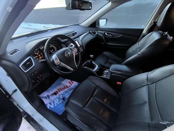 White Nissan X-Trail 2015 in Marijampole, with an engine capacity of 1.60 L and mileage of 304 thousand km for 7350 €, photo 11 on AUTOMOTO.COM.LV