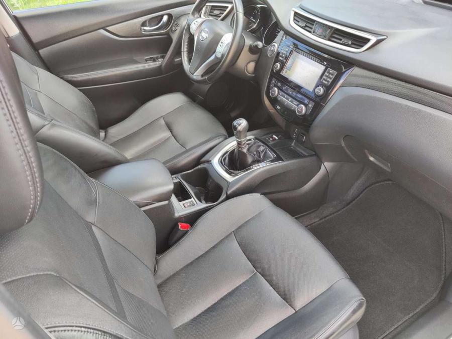 Balts Nissan X-Trail 2015 Šauļi, ar dzinēja tilpumu 1.60 L un nobraukumu 220 tūkst. km par 9200 €, foto 19 vietnē AUTOMOTO.COM.LV
