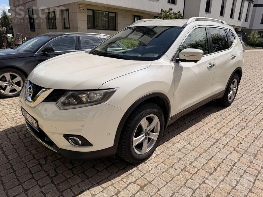 Balts Nissan X-Trail 2015 Rīga, ar dzinēja tilpumu 1.60 L un nobraukumu 176 tūkst. km par 7800 €, foto 1 vietnē AUTOMOTO.COM.LV