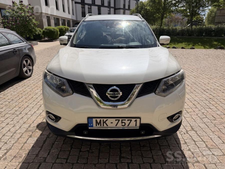 Balts Nissan X-Trail 2015 Rīga, ar dzinēja tilpumu 1.60 L un nobraukumu 176 tūkst. km par 7800 €, foto 3 vietnē AUTOMOTO.COM.LV
