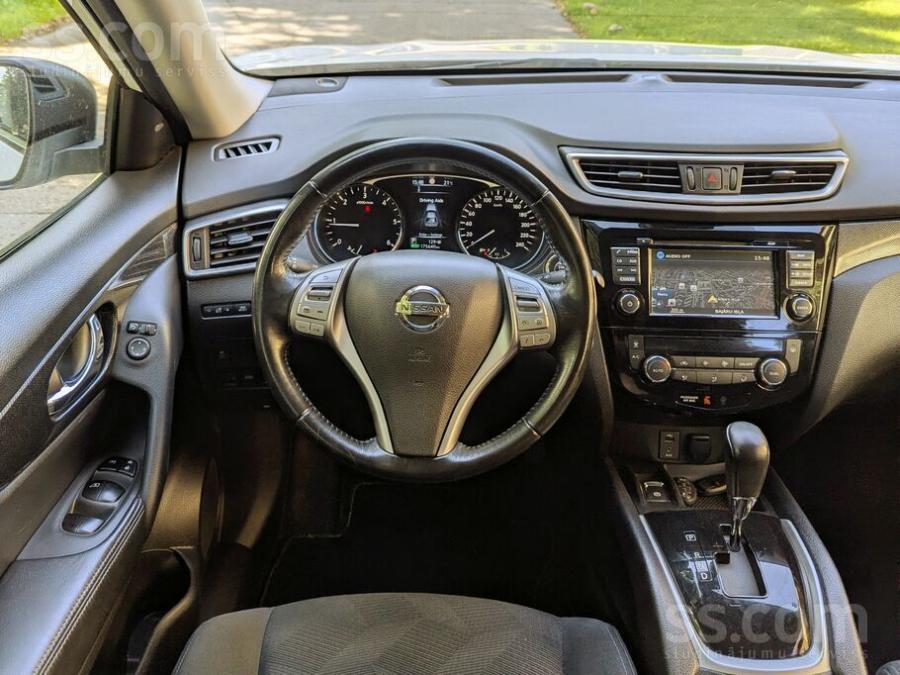 Balts Nissan X-Trail 2015 Rīga, ar dzinēja tilpumu 1.60 L un nobraukumu 176 tūkst. km par 7800 €, foto 7 vietnē AUTOMOTO.COM.LV