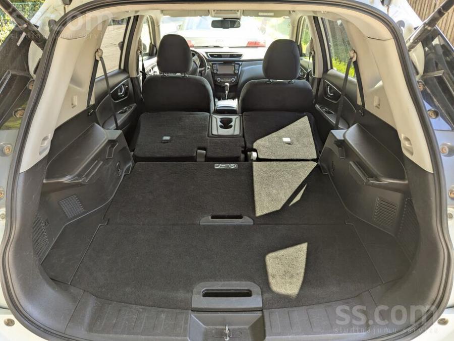 Balts Nissan X-Trail 2015 Rīga, ar dzinēja tilpumu 1.60 L un nobraukumu 176 tūkst. km par 7800 €, foto 9 vietnē AUTOMOTO.COM.LV
