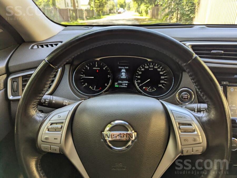 Balts Nissan X-Trail 2015 Rīga, ar dzinēja tilpumu 1.60 L un nobraukumu 176 tūkst. km par 7800 €, foto 11 vietnē AUTOMOTO.COM.LV