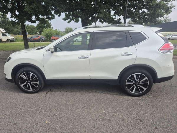 White Nissan X-Trail 2015 in Vilnius, with an engine capacity of 1.60 L and mileage of 232 thousand km for 10000 €, photo 7 on AUTOMOTO.COM.LV