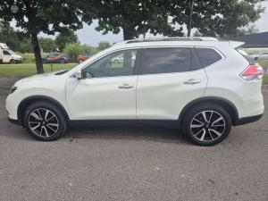 White Nissan X-Trail 2015 in Vilnius, with an engine capacity of 1.60 L and mileage of 232 thousand km for 10000 €, photo 8 on AUTOMOTO.COM.LV