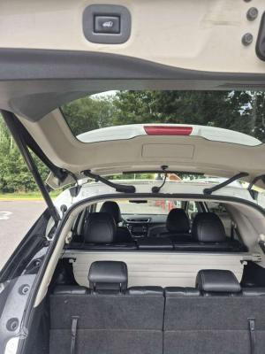 White Nissan X-Trail 2015 in Vilnius, with an engine capacity of 1.60 L and mileage of 232 thousand km for 10000 €, photo 12 on AUTOMOTO.COM.LV