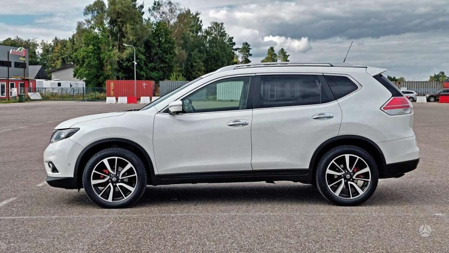 Balts Nissan X-Trail 2015 Viļņa, ar dzinēja tilpumu 1.60 L un nobraukumu 124 tūkst. km par 10300 €, foto 3 vietnē AUTOMOTO.COM.LV