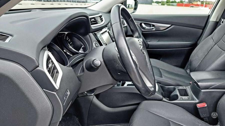 Balts Nissan X-Trail 2015 Viļņa, ar dzinēja tilpumu 1.60 L un nobraukumu 124 tūkst. km par 10300 €, foto 30 vietnē AUTOMOTO.COM.LV